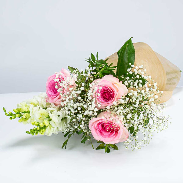 Simple Flower Arrangement, Bouquet For Loved Ones, Online Flower Shop ...